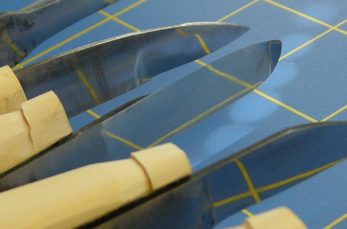 How To Sharpen A Wood Carving Knife | Jamie Sharp
